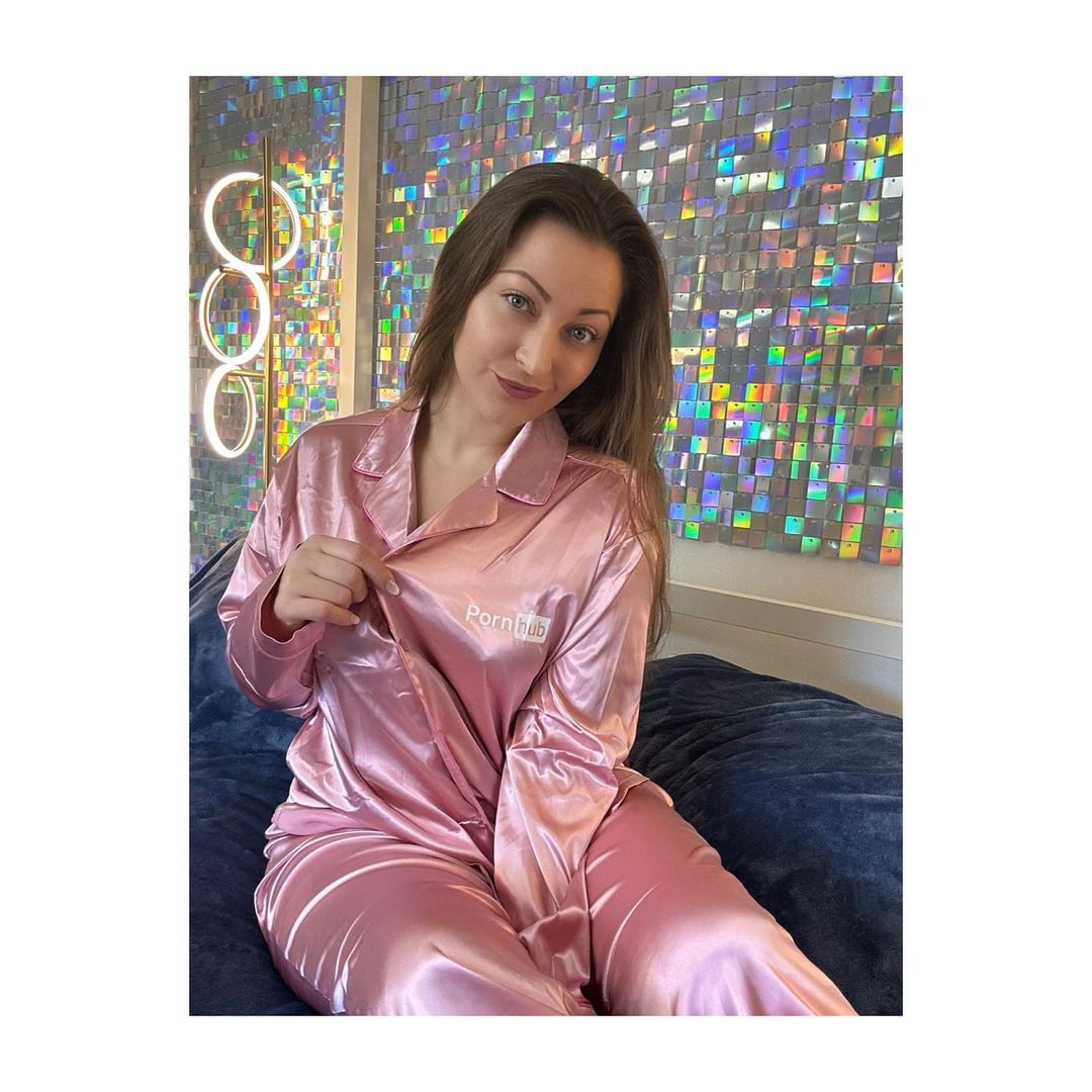 Dani Daniels (Instagram Star) Wiki, Biography, Age, Boyfriend, Family ... Dani Daniels (Instagram Star) Wiki, Biography, Age, Boyfriend, Family ...
