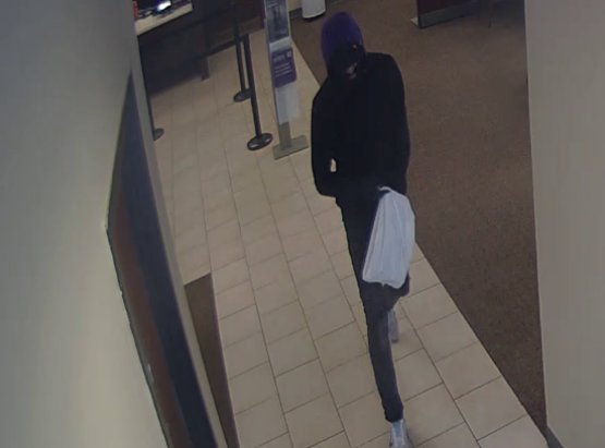 Hoover Police Searching For Suspect After Wells Fargo Bank Robbery