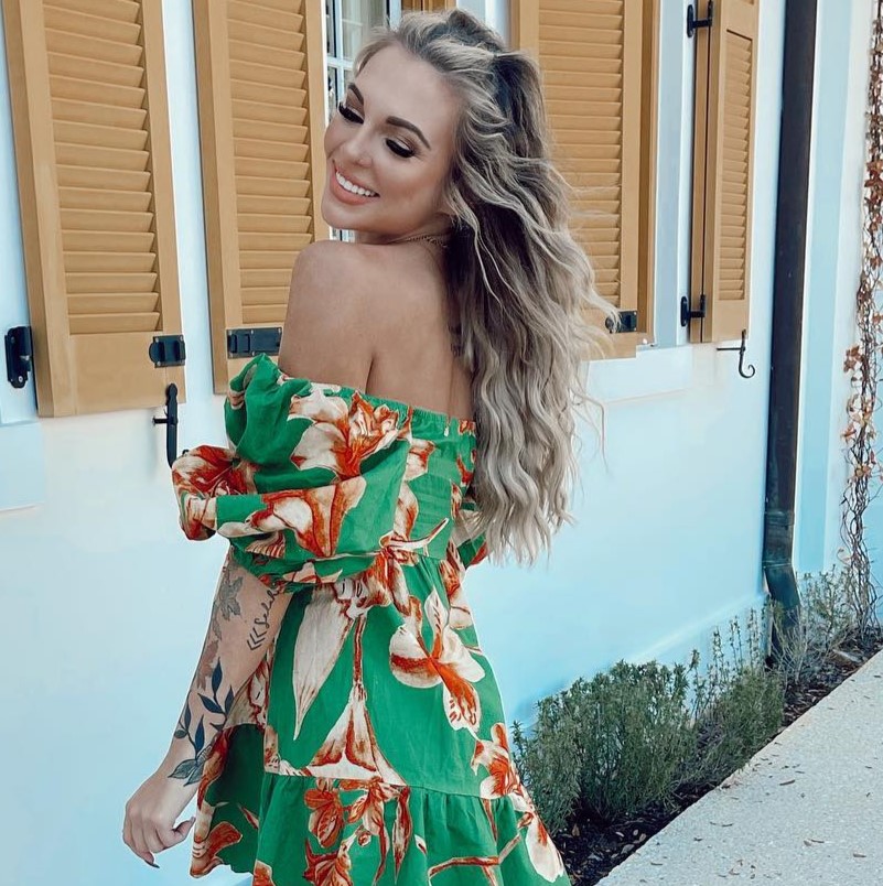 KT Smith (Instagram Star) Wiki, Biography, Age, Boyfriends, Family ... KT Smith (Instagram Star) Wiki, Biography, Age, Boyfriends, Family ...