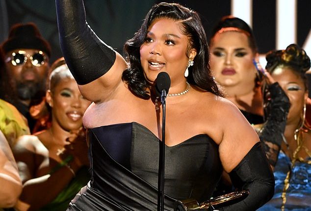 Lizzo Considering Tell All Interview With Gayle King To Clear Her Name