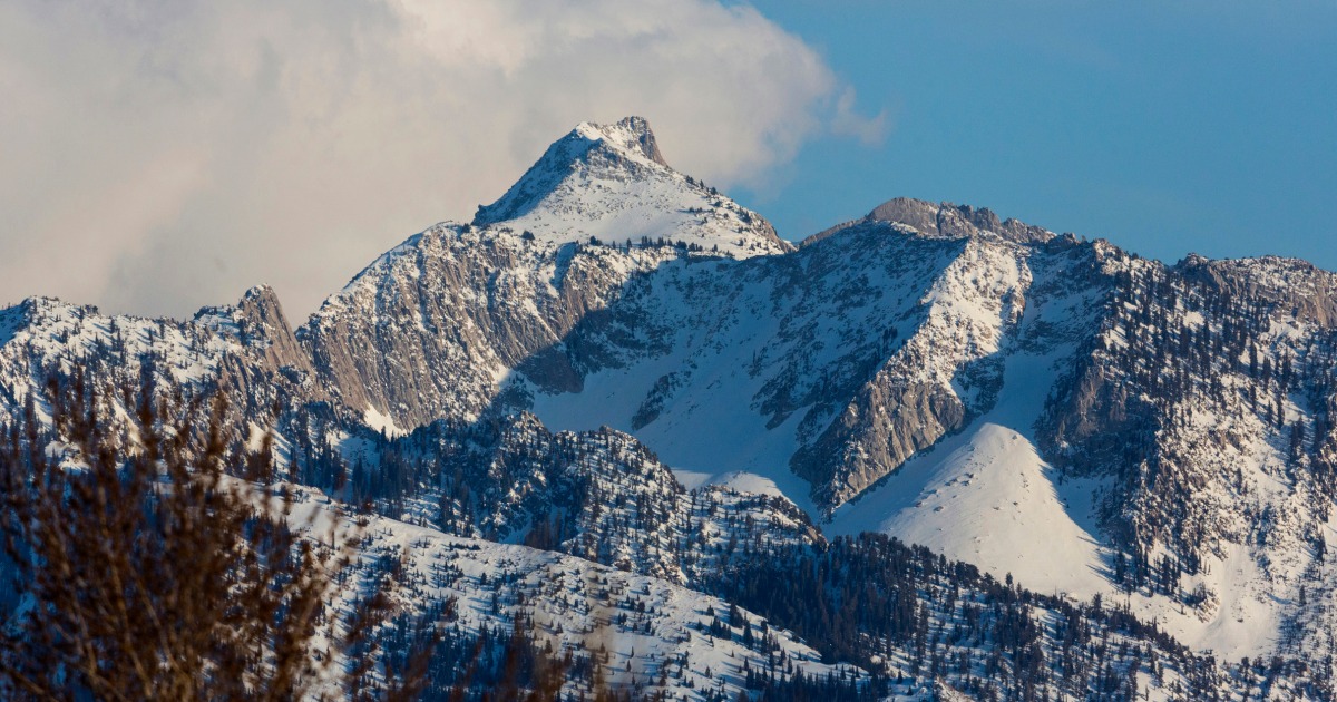 2 skiers killed and 1 saved in Utah snowslide - Internewscast Journal 2 skiers killed and 1 saved in Utah snowslide - Internewscast Journal
