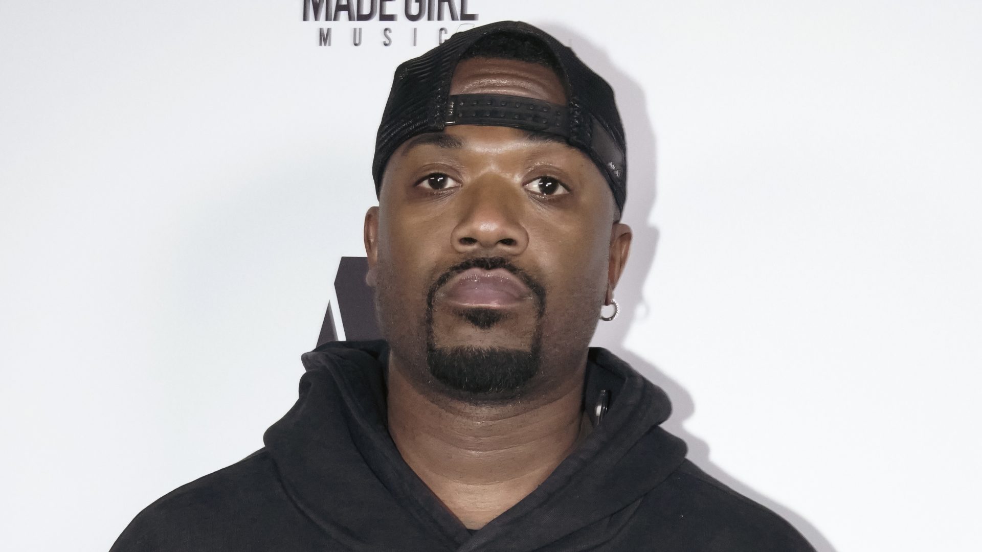 Ray J debuts new appearance and social media reacts (VIDEO ...