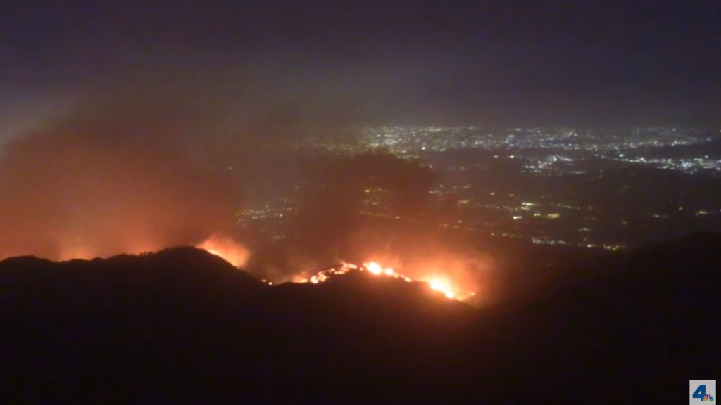 Fire Starts near Pasadena and Spreads Quickly, Forcing Mandatory ...