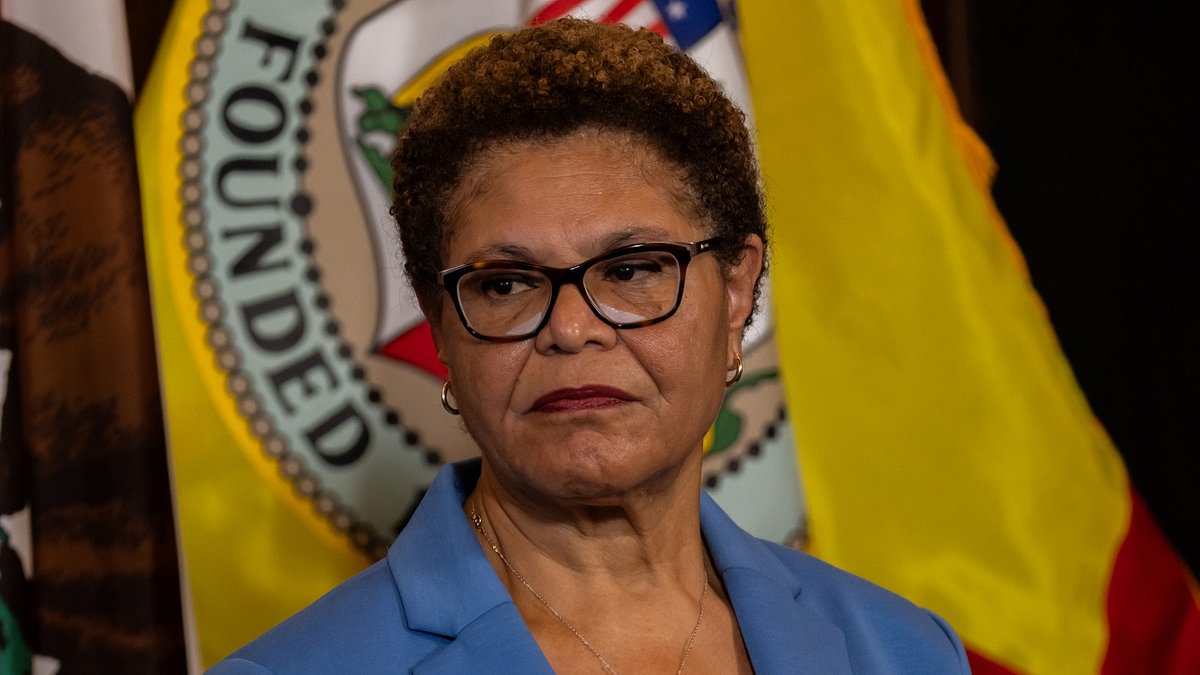 Los Angeles Mayor Karen Bass declines to apologize to upset residents ...