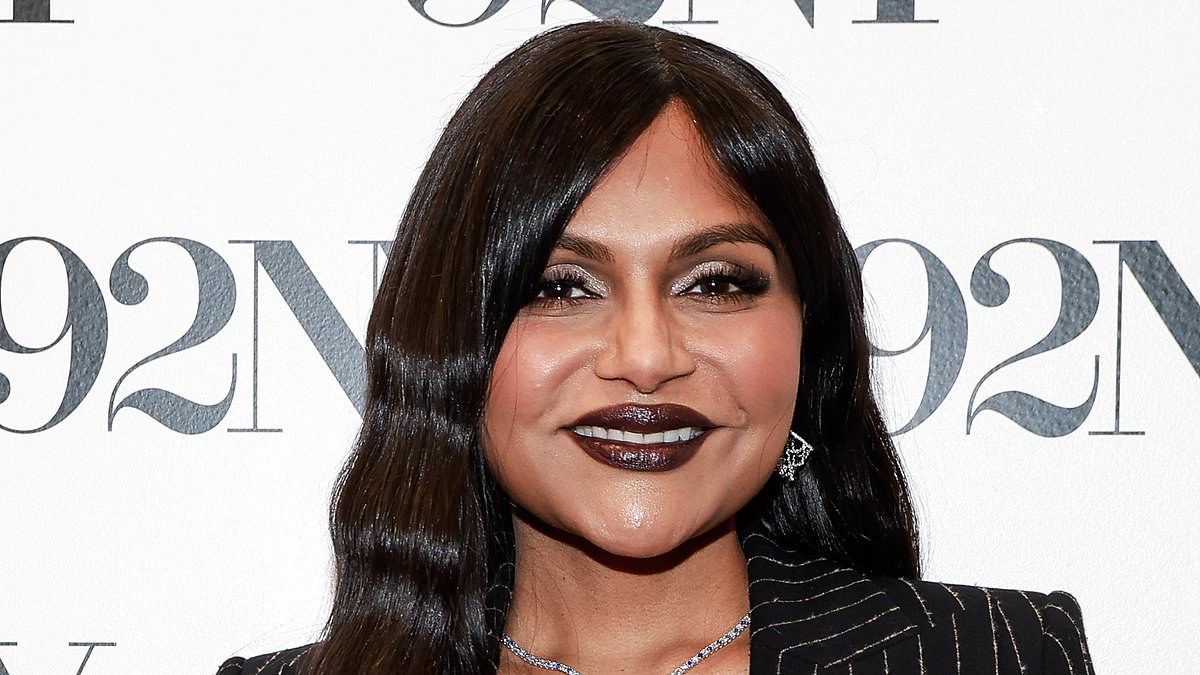 Mindy Kaling steps back into spotlight following viral moment with ...