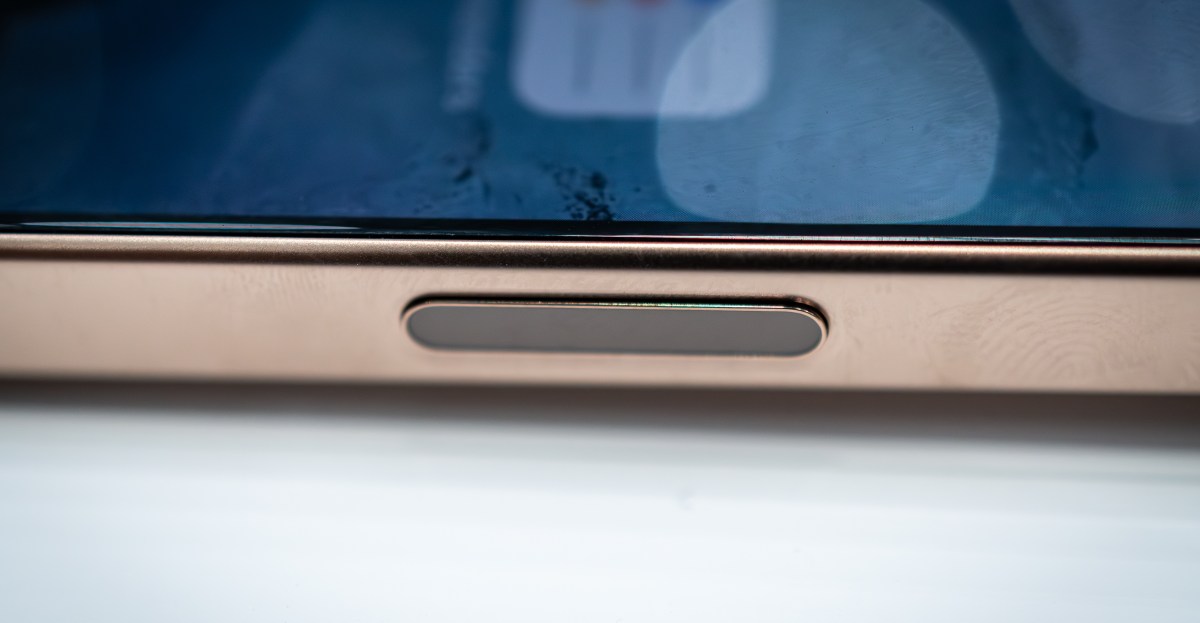 Apple Might Launch a 'Predominantly Glass, Curved iPhone' in 2027 ...