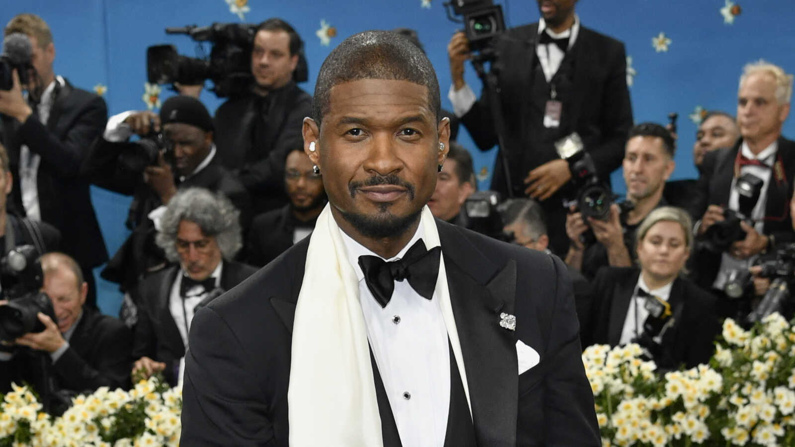 Usher Saw Sean 'Diddy' Combs Hit Cassie in the Stomach: Court Records ...