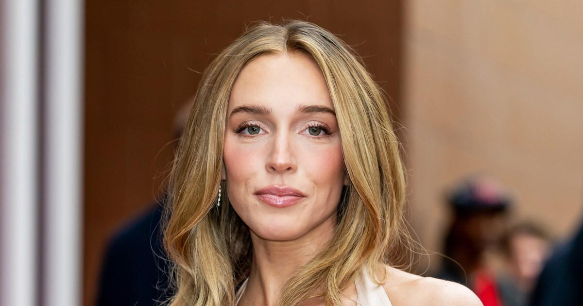 "Alex Cooper, Host of 'Call Her Daddy', Alleges Sexual Harassment by ...