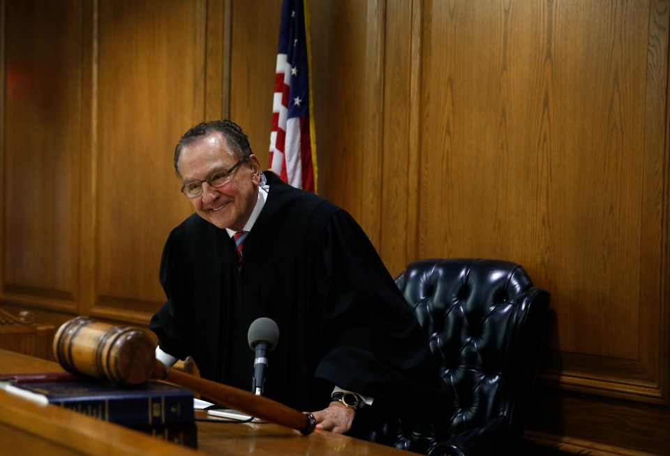 Renowned 'America’s Nicest Judge' Frank Caprio Passes Away at 88 ...