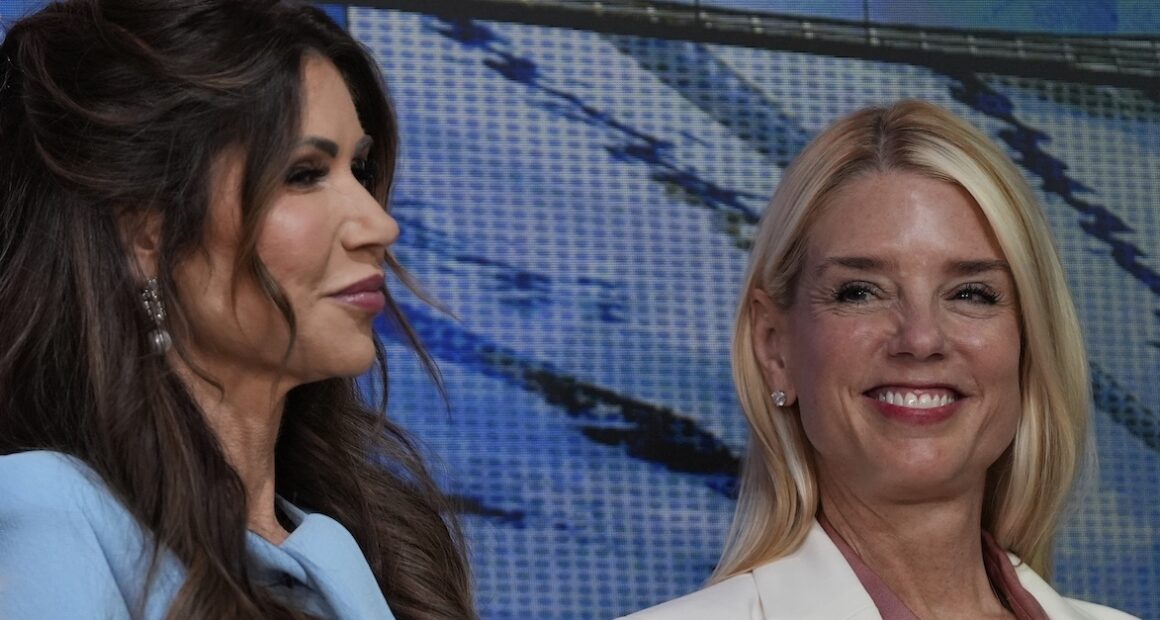 What Is Inugami Korone Age? Real Face And Real Name - Internewscast Journal