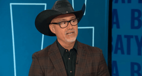Strategist Believes Kamala Harris's Book Tour Won't Boost Party's ...
