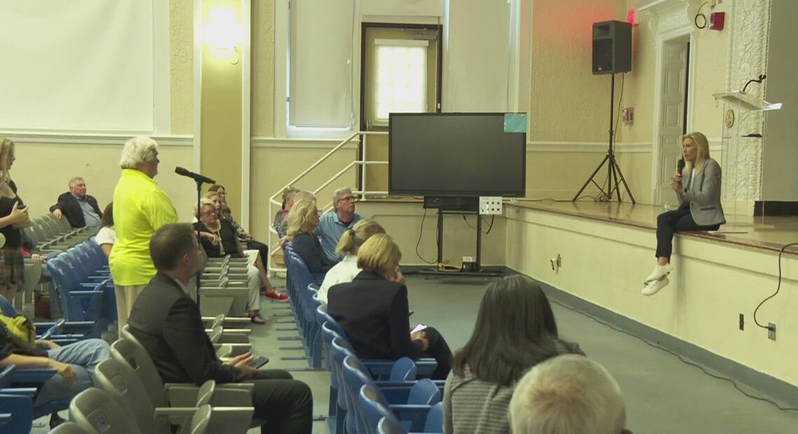 Expert Describes Kelly Dever's Testimony as a 'Disaster' After She ...