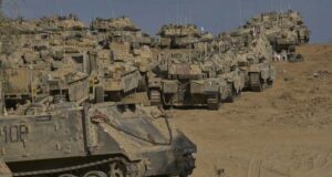 All About Leah Thompson: Surfer Biography, Age, Height, and Marriage to ...