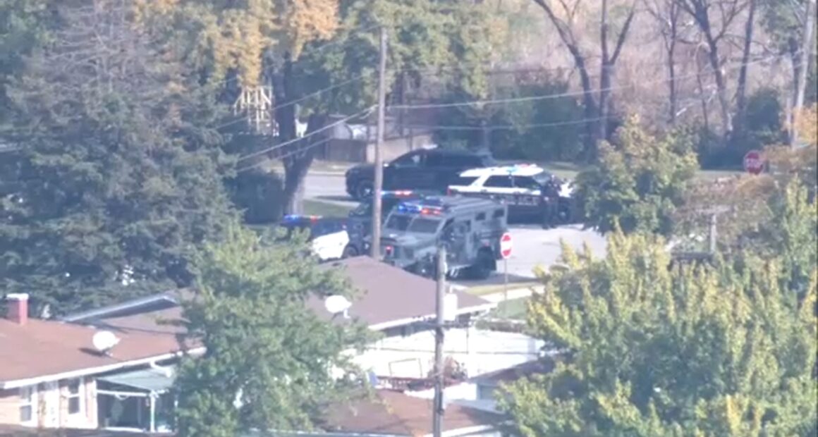 Derek Dixon Biography: Age, Spouse, Wealth, Legal Battle with Tyler ...