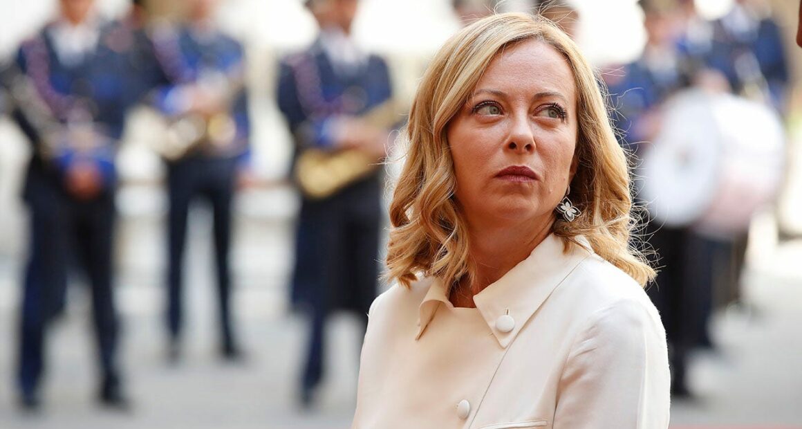 Coco Martin Siblings: Brother Coco Martin And Sister Details ...