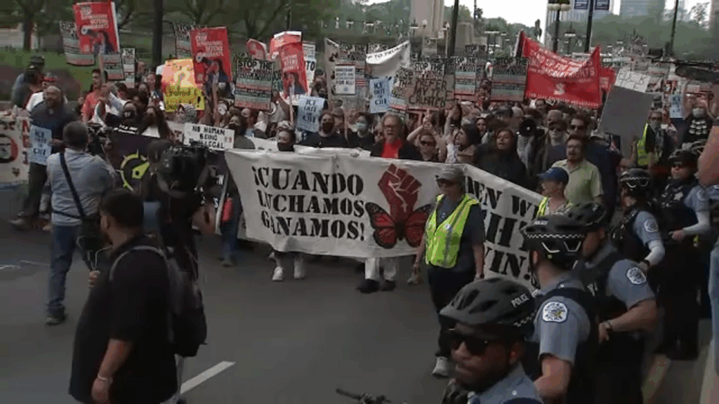 Chicago Unites: Thousands Rally in Grant Park to Protest Trump's ...