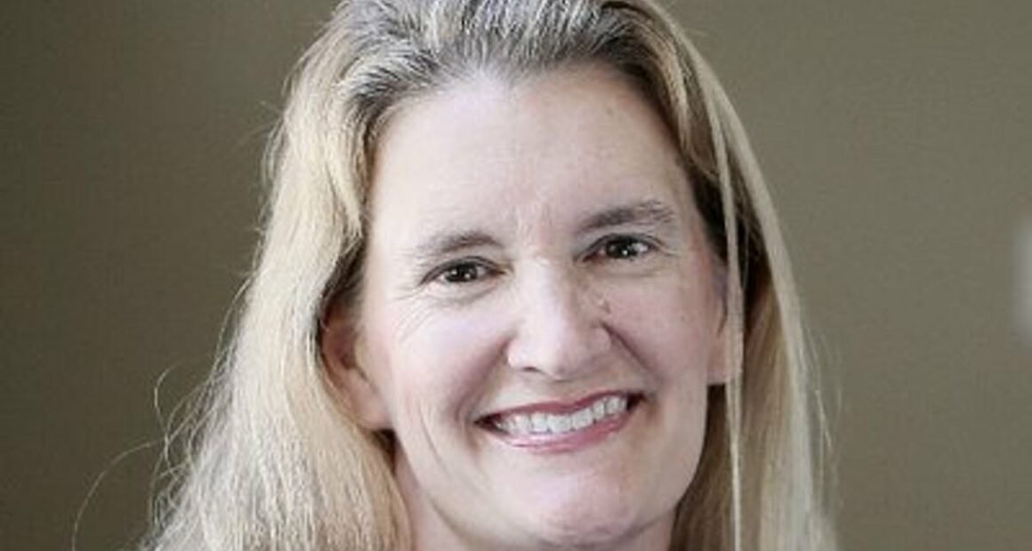 IBella (YouTube Star) Wiki, Biography, Age, Boyfriend, Family, Facts ...