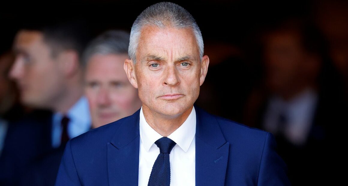 The Marriage and Family of Eric Carmen and Amy Murphy - Internewscast ...