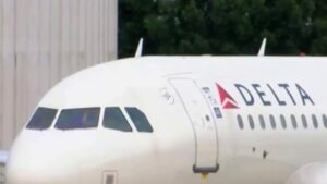 Delta Flight's Emergency Landing at Melbourne Orlando International ...