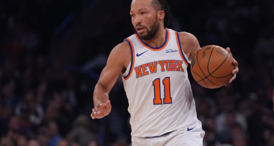 Mike Brown Reveals Reason Behind Jalen Brunson's Late-Game Ankle Injury ...