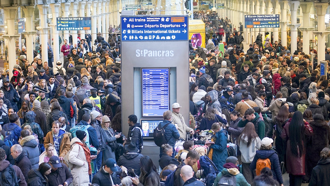 Channel Tunnel Chaos: Eurostar Halts All London Services Amid Major ...