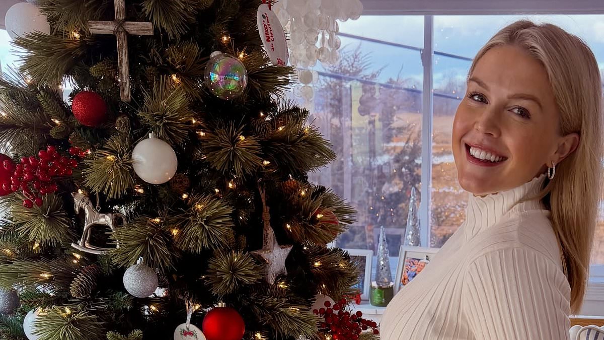 Lara Trump Weighs In on Maternity Leave Speculation for GOP Rising Star ...