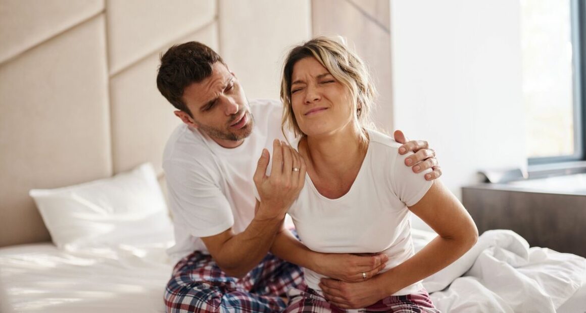 All About Leah Thompson: Surfer Biography, Age, Height, and Marriage to ...