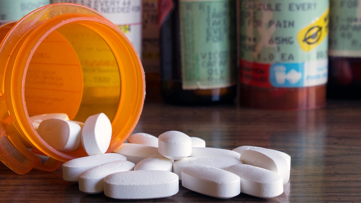 Widely Used Painkiller Associated with Increased Risk of Fatal Heart ...