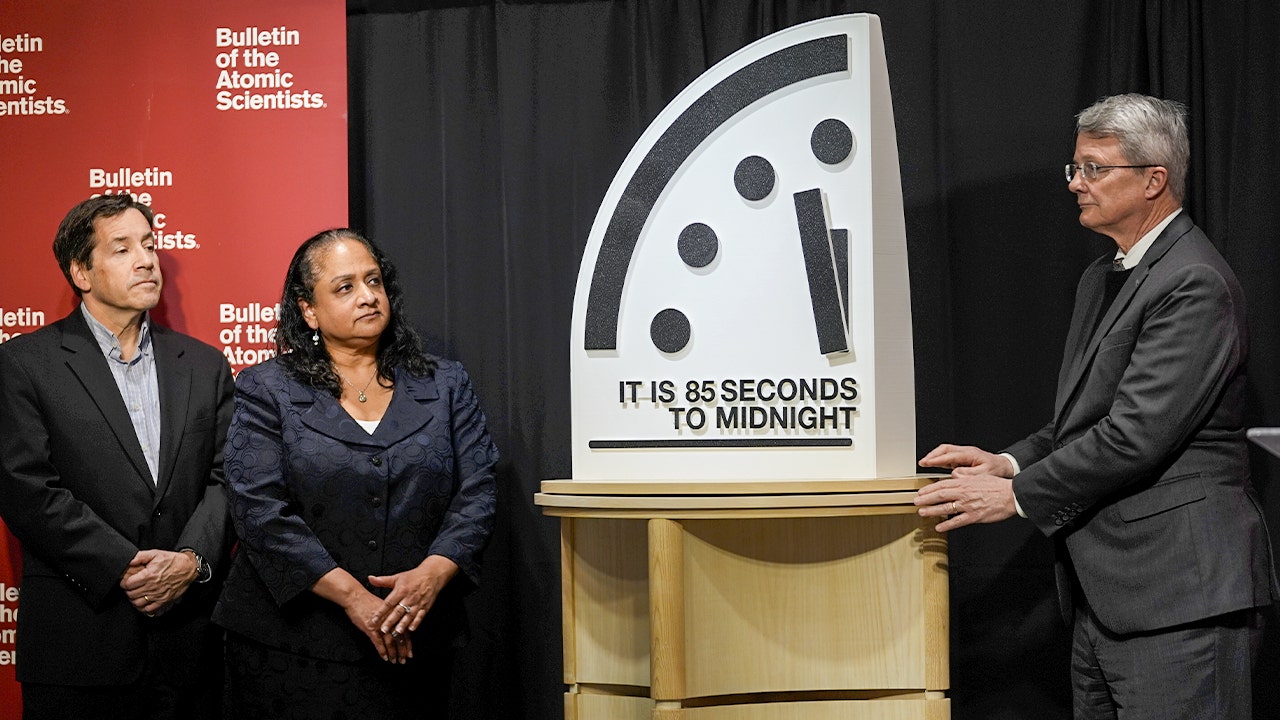 Doomsday Clock 2024: Experts Cite Global Risks and Escalating Threats ...