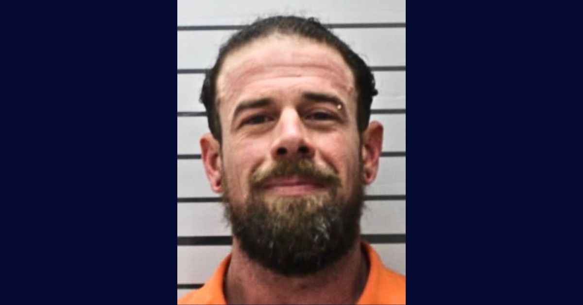 DOJ Alleges Suspect Threatened Assassination of Trump, Claims Officials ...