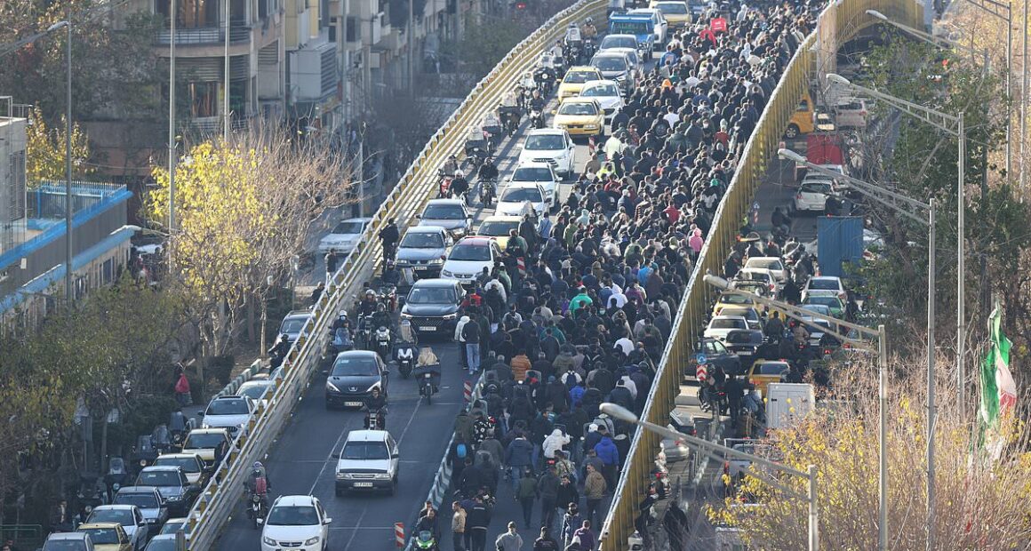 Trump Administration Considers Criminal Charges Against Federal Reserve ...