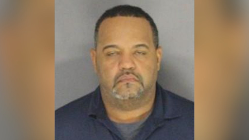 New Jersey Man Impersonates ICE Agent in Newark Robbery Scheme, Police ...