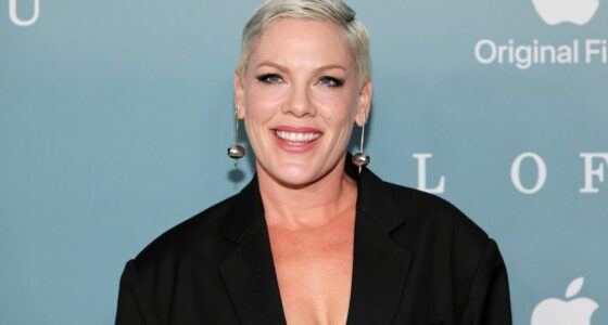 Singer Pink Successfully Undergoes Neck Surgery on New Year's Eve ...