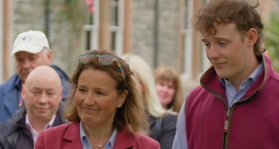Antiques Roadshow Shocker: Tiny Trinket Revealed to Hold Astonishing ...