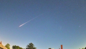 Spectacular Light Display Over Victoria Attributed to Elon Musk's ...