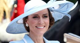 Princess Kate joins George, Louis and Charlotte in the royal carriage ...