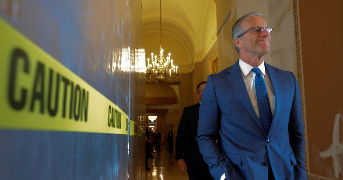 Alex Murdaugh's lawyer accuses court clerk of jury tampering to boost ...